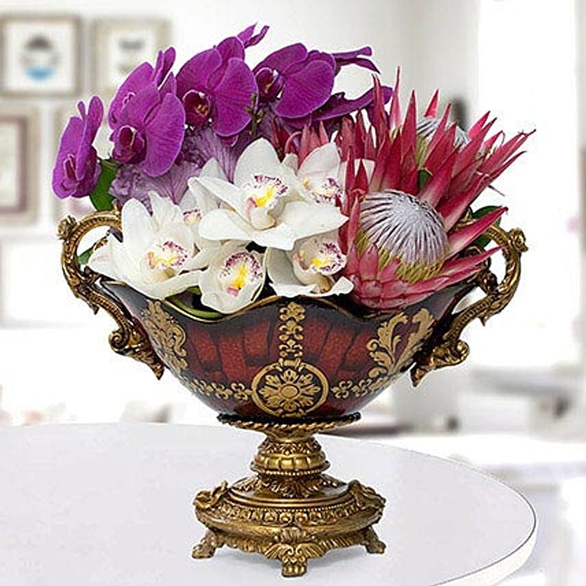 Online Fabulous Flower Arrangement Gift Delivery in UAE - FNP