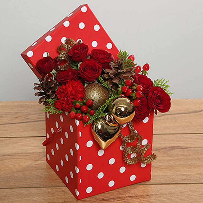Online Red Roses Arrangement In Red Dotted Box Gift Delivery in UAE - FNP