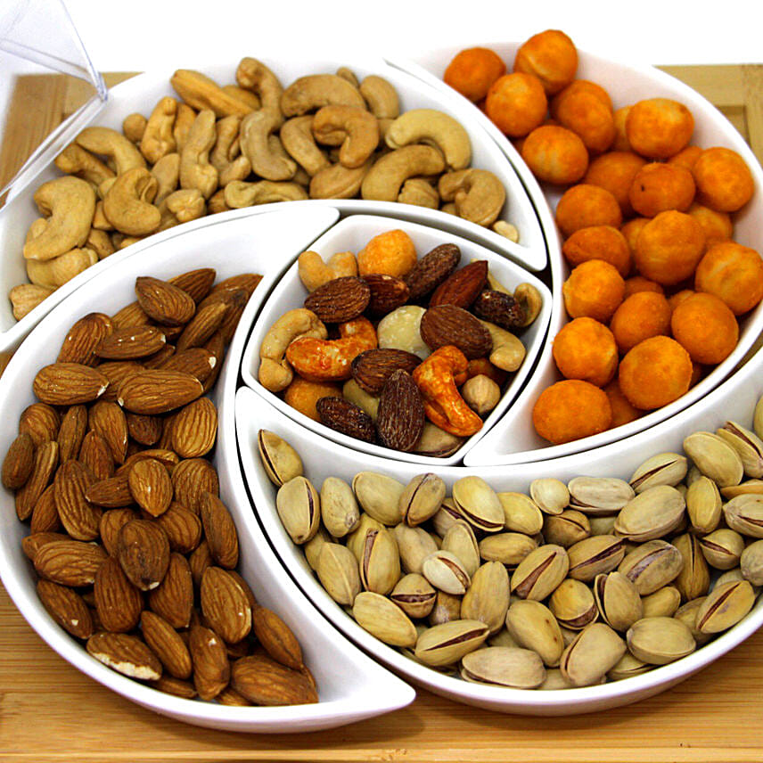 Online Arabic Mixed Nuts Platter Gift Delivery in UAE - FNP