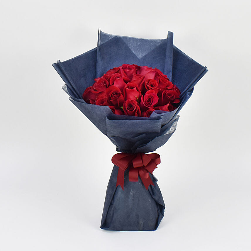 Online 35 Roses Bouquet Gift Delivery in Singapore - FNP