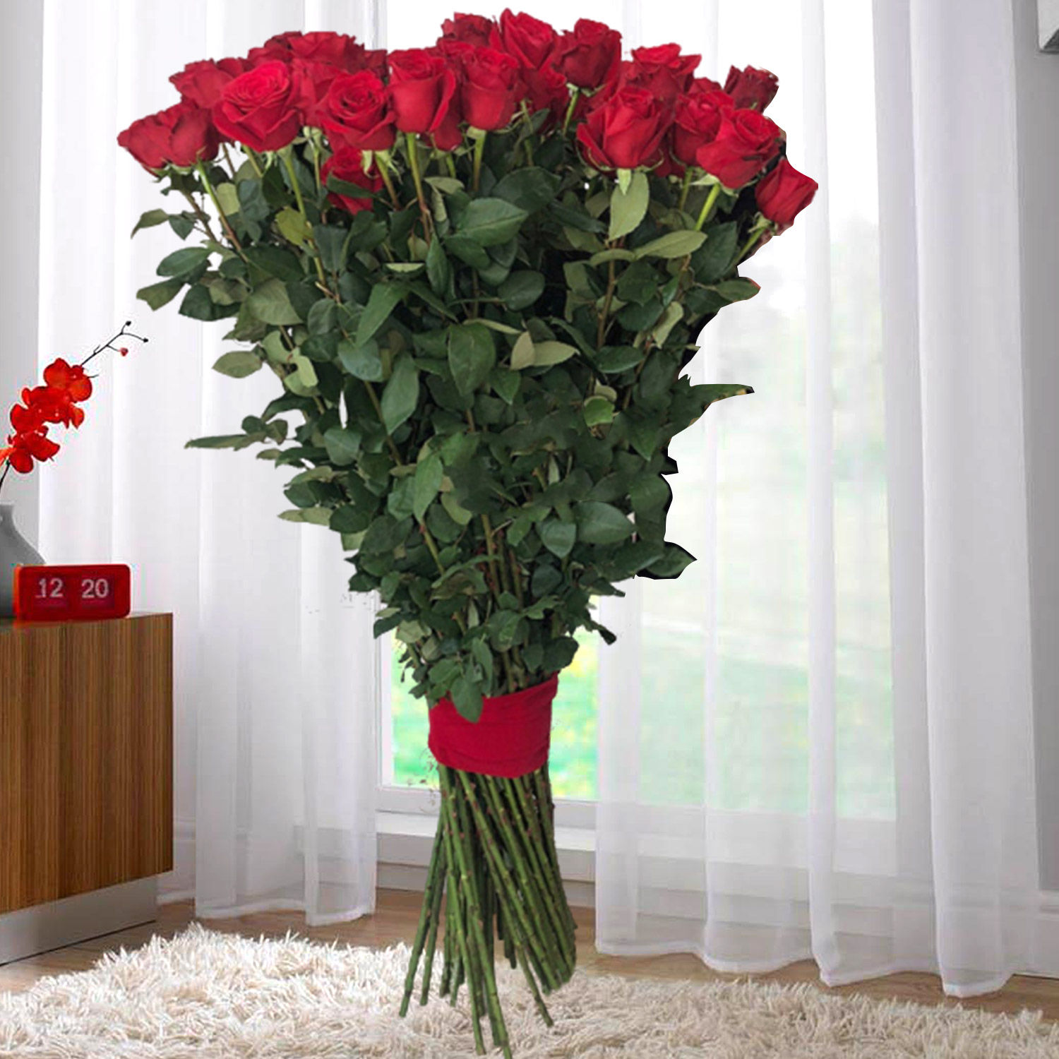 Online 25 Premium Long Stemmed Roses Gift Delivery in UAE - FNP