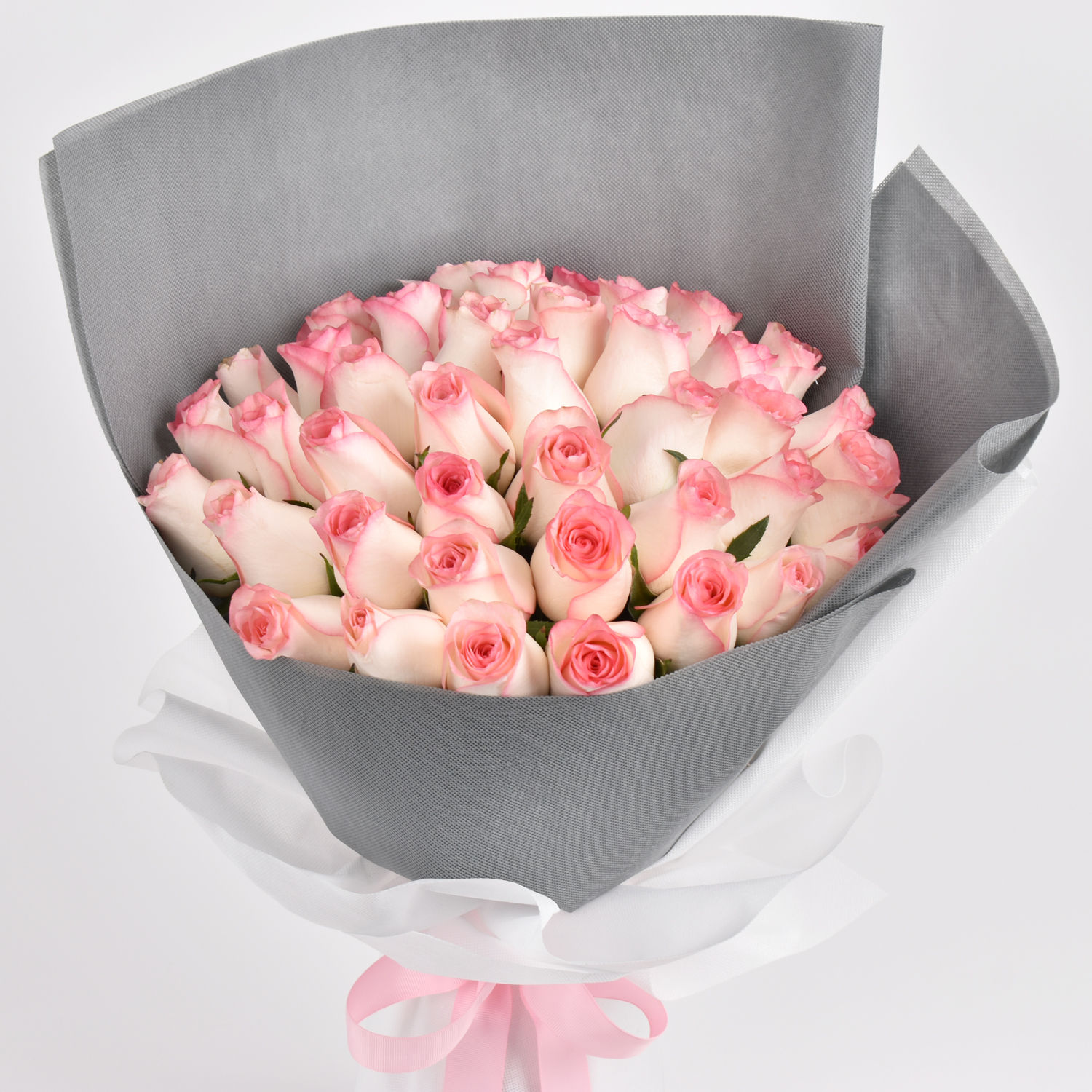Online 35 Dual Shade Pink Roses Designer Bouquet Gift Delivery in UAE - FNP